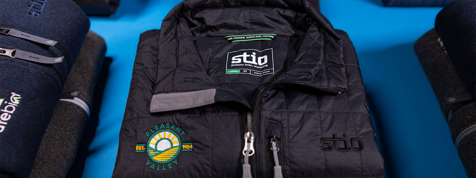 Custom Jackets for Corporate Gifting – Corporate Gear